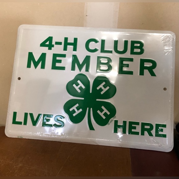 4-H | Art | Brand New 4h Metal Decorative Plaquesign | Poshmark